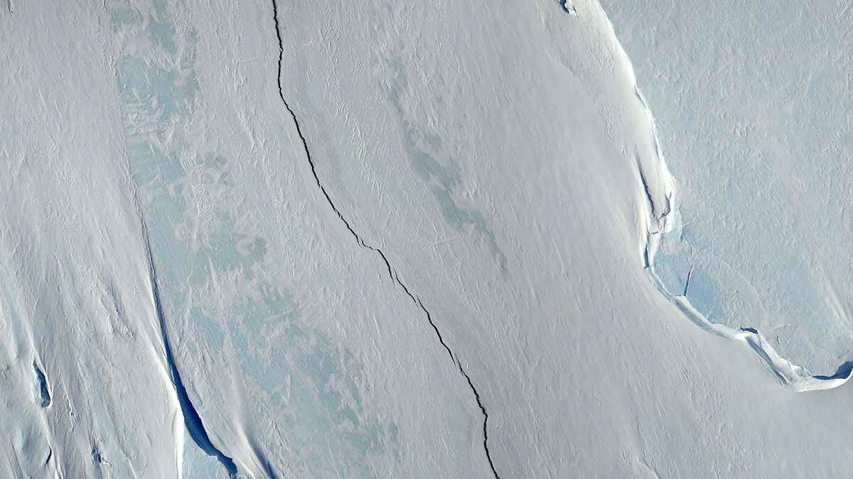 In Photos: Antarctica's Larsen C Ice Shelf Through Time | Live Science