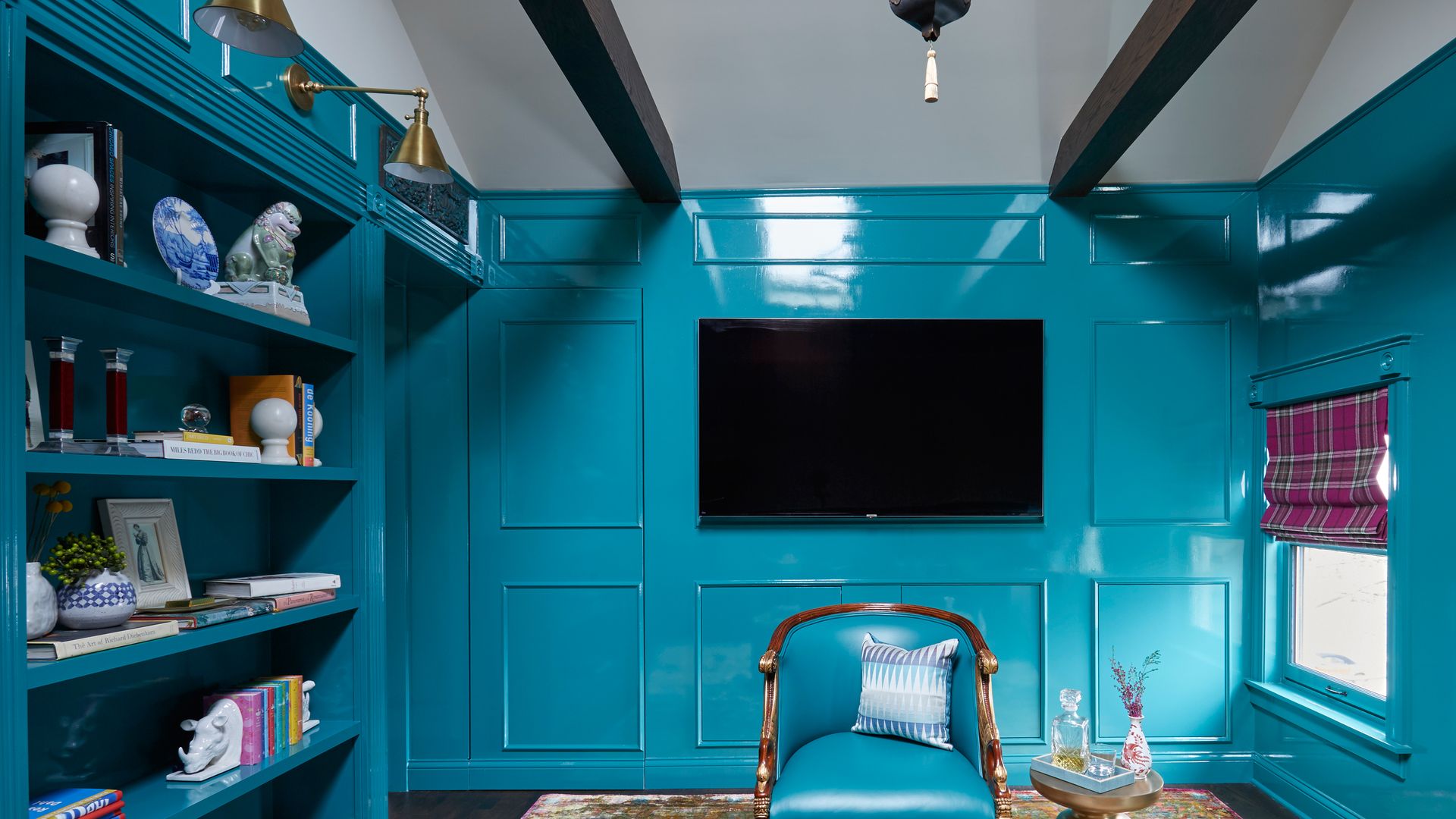 Designers reveal how to style the lacquered walls trend | Livingetc