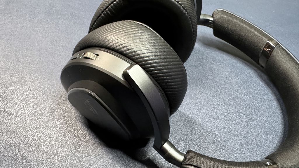 Asus ROG Delta II Review: Good, but not great | Tom's Hardware