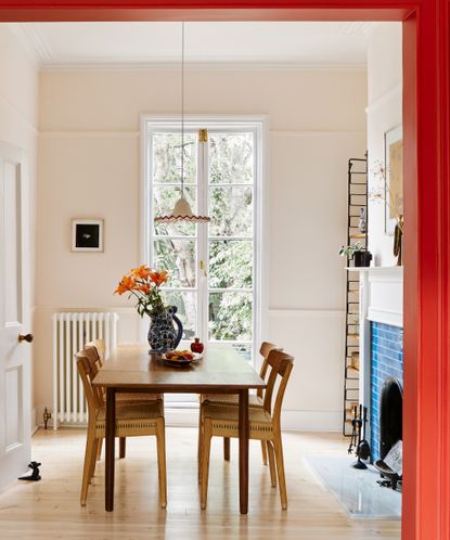 9 colors that go with red: the best pairings for this bold shade ...