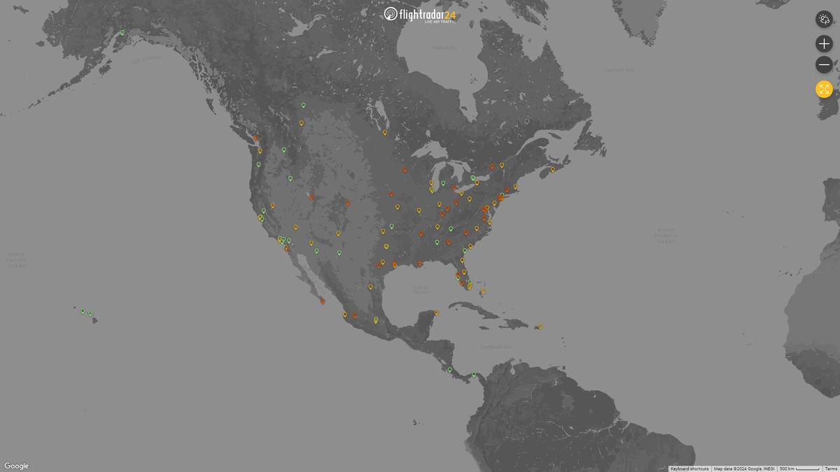 Huge Microsoft outage hits airlines — live updates on Delta, United ...