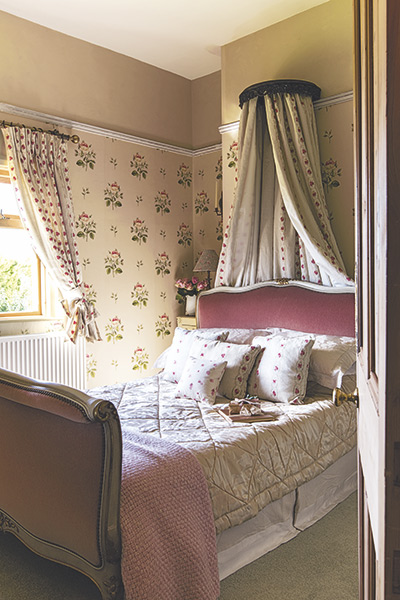 16 beautiful French bedroom ideas to make you swoon | Real Homes