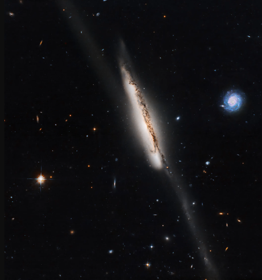 Hubble Telescope spies 'bridge of stars' connecting 2 galaxies (image ...