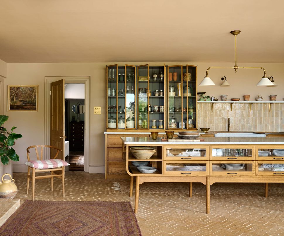 10 freestanding kitchen ideas for a relaxed cooking space | Homebuilding