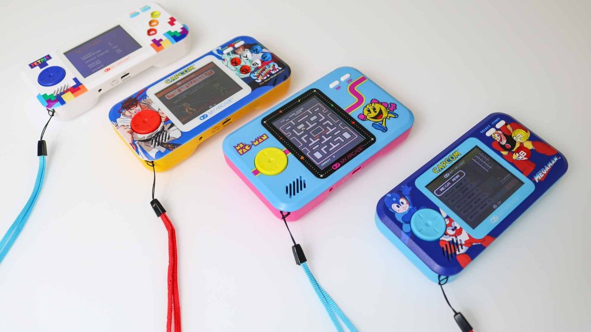 I tried these new retro handheld game consoles, and they’re the perfect ...