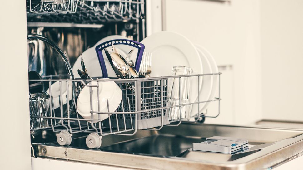 How do dishwashers work? | Top Ten Reviews