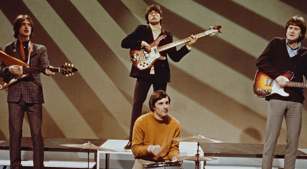 Dave Davies' Flying V is Going Up for Auction | Guitar World