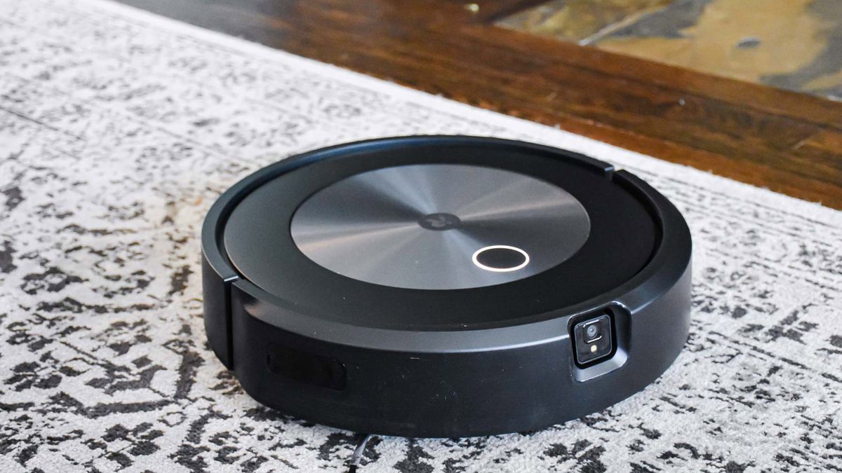 DJI Romo robot vacuum packaging spotted in new leak | Tom's Guide