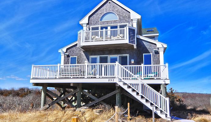 House Hunting: 7 houses built on stilts | The Week