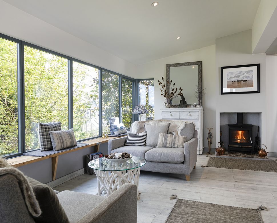 Aluminium Windows: Pros, Cons, Costs and Buying Advice | Homebuilding