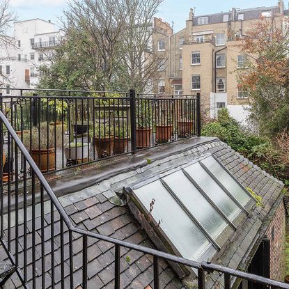 The home of legendary Vogue editor Beatrix Miller is on sale for £ ...