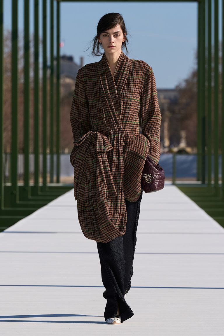 Is the Basque Waist Fall 2026’s Breakout Trend? Paris Fashion Week ...