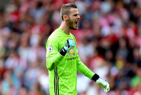 De Gea signs new long-term Manchester United contract | FourFourTwo