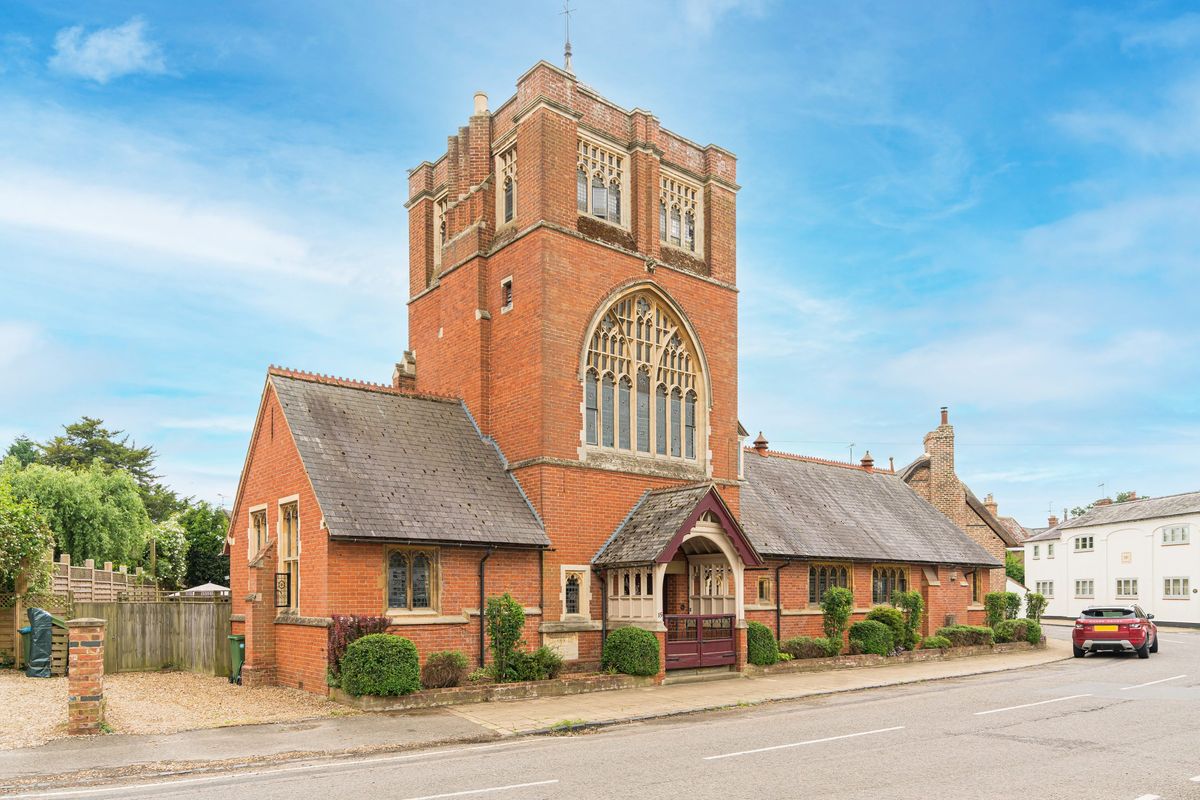 An incredible chapel conversion that pulls off the trick of blending ...