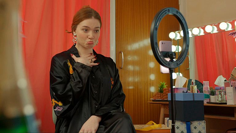 Doctors spoilers: Emma is back from Australia! | What to Watch