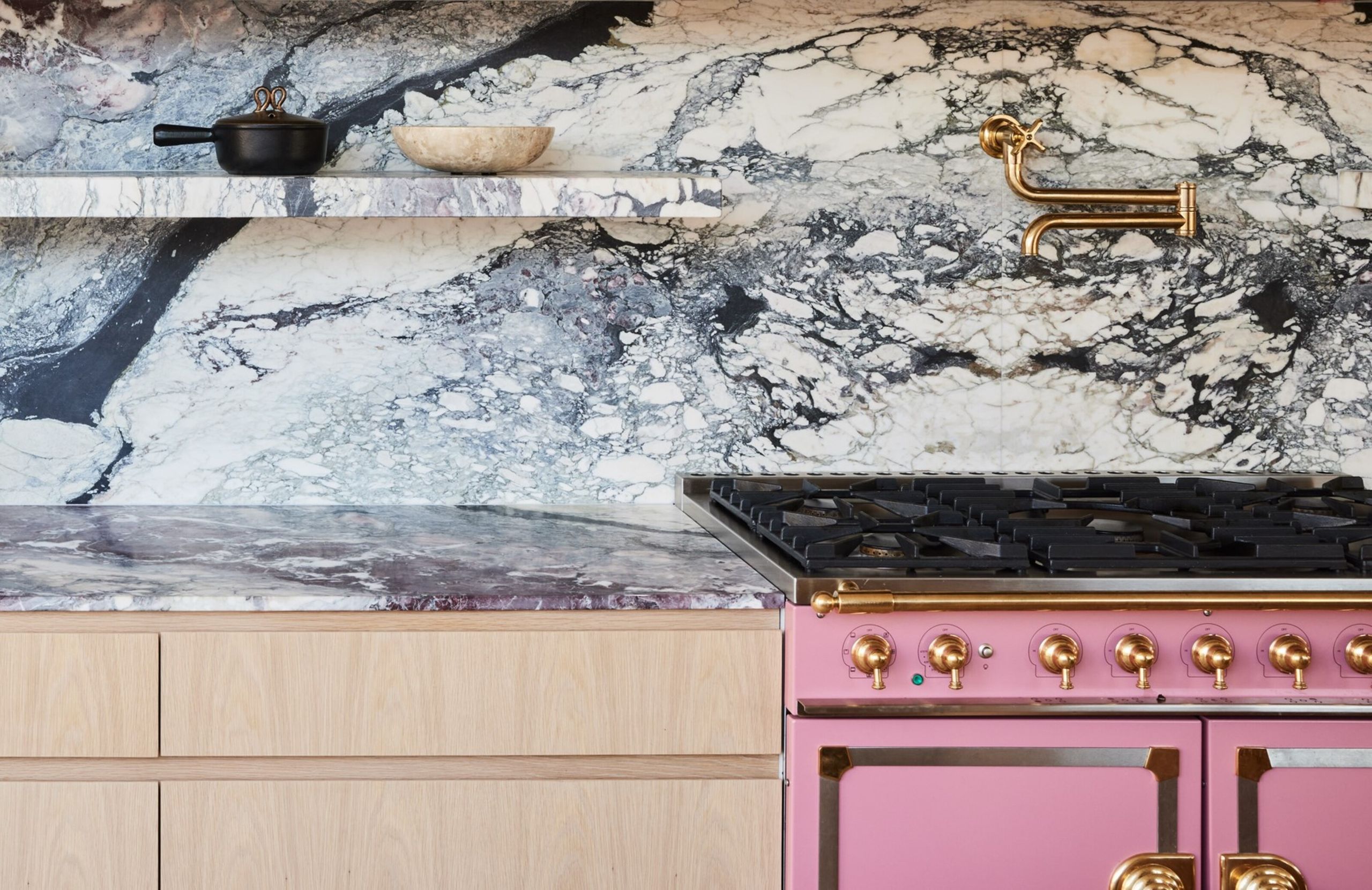This color-pop trick is the best way to update your kitchen | Livingetc