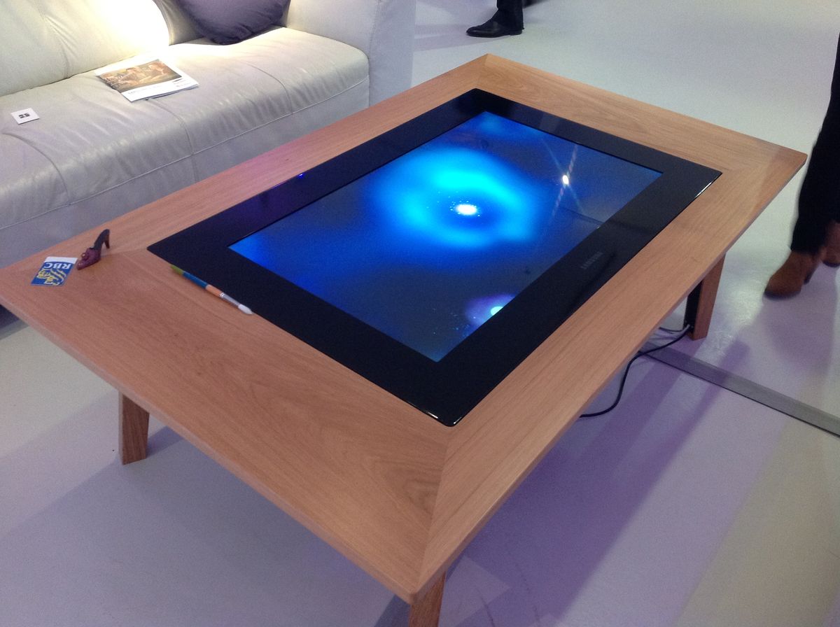 Samsung demos SUR40 display with Microsoft Surface | ITPro