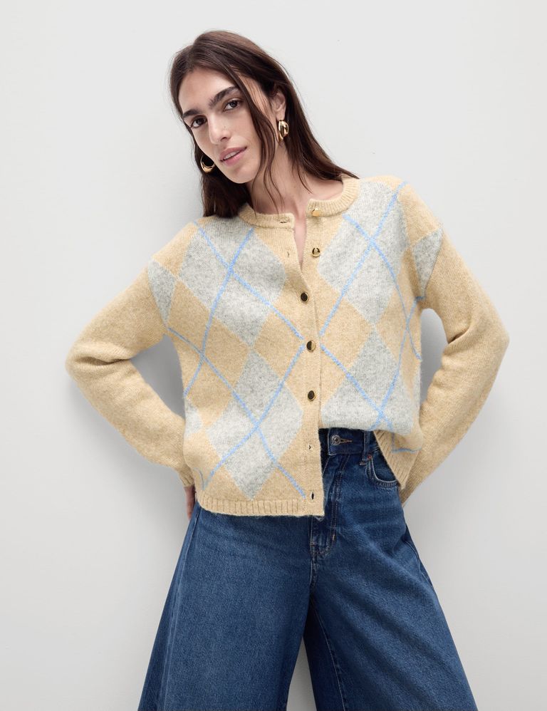6 Chic Knitwear Trends That Are Guaranteed to Last Well Into 2025 | Who ...