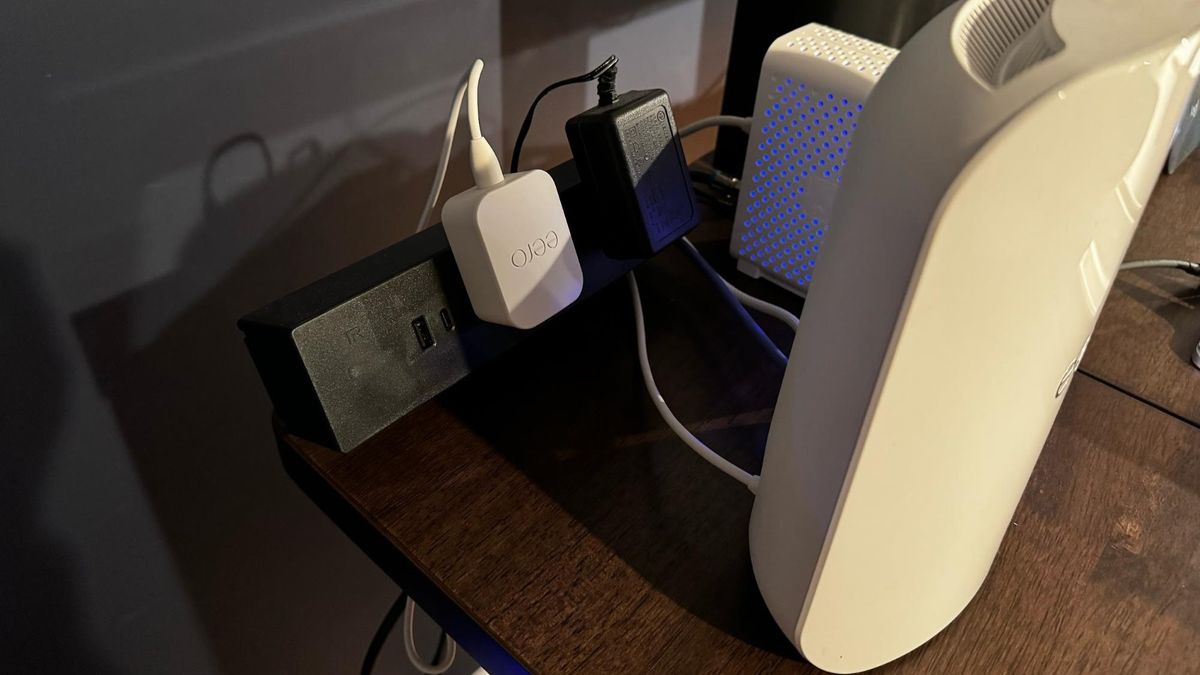 Corsair Platform:6 Standing Desk Review: Premium Design with a Price ...