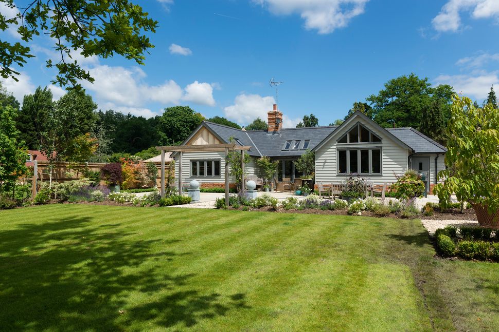 Oak Frame Homes — 30 Ideas for Charming Designs | Homebuilding