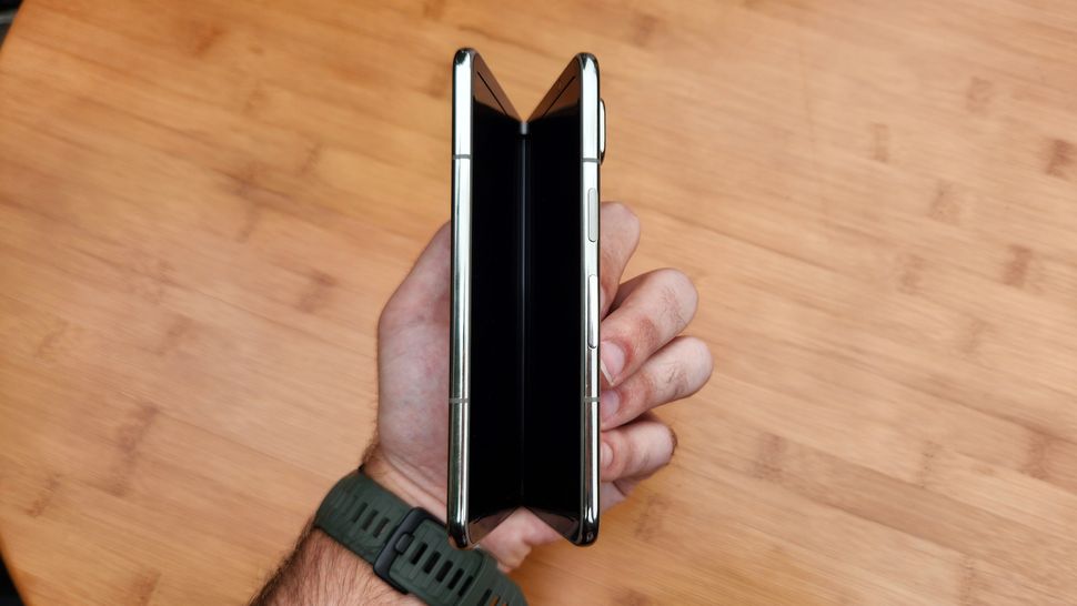The Pixel Fold finally fixes Android's garbage multitasking UI ... The Pixel Fold finally fixes Android's garbage multitasking UI ...