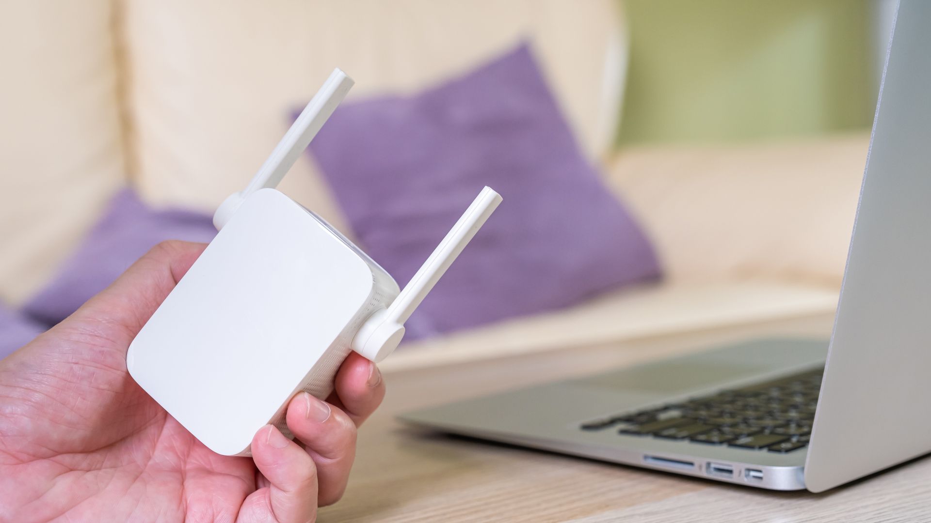 When and when not to use a Wi-Fi extender — and what to do instead ...