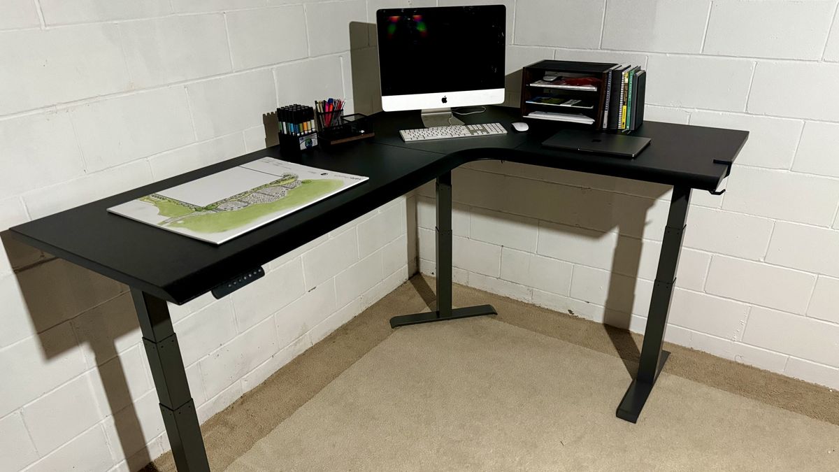Vari L-shaped electric standing desk review | TechRadar