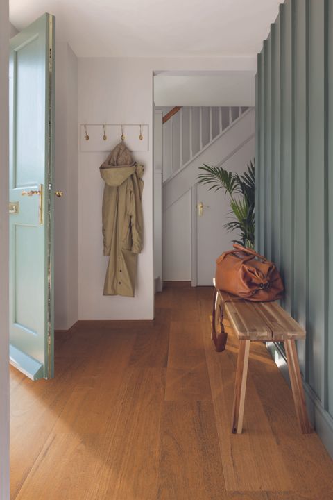 Hallway paint ideas: 11 colours for a welcoming entrance | Homebuilding