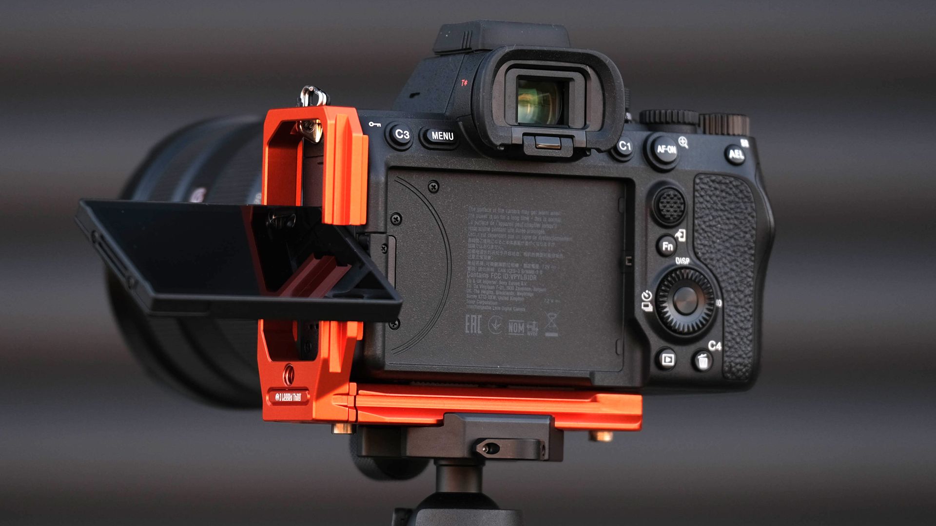 3 Legged Thing launches new L-brackets for Sony and OM System cameras ...