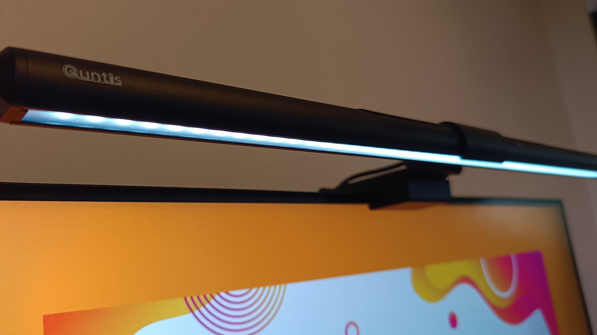 Quntis ScreenLinear PRO+ review: bright, comfortable monitor lightbar ...
