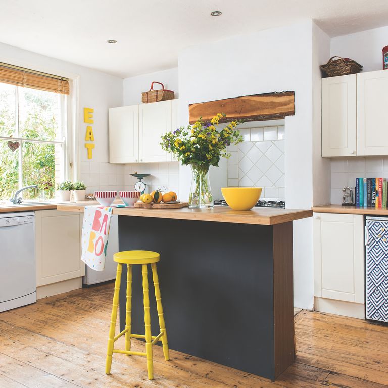 Breakfast bar ideas: 10 clever ways to add a bar area in your kitchen ...