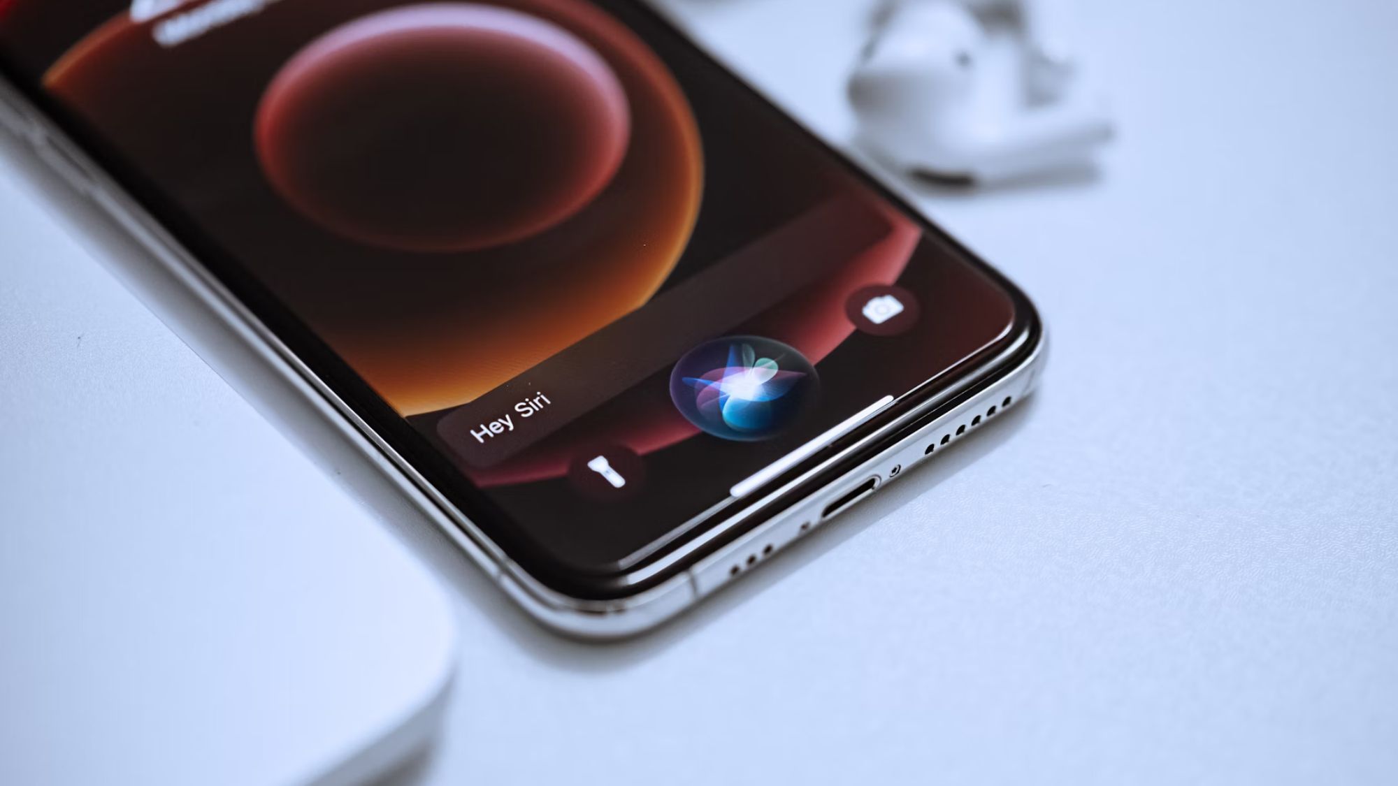 "It’s been sinking for a long time": Why a revamped Siri is a no-show ...