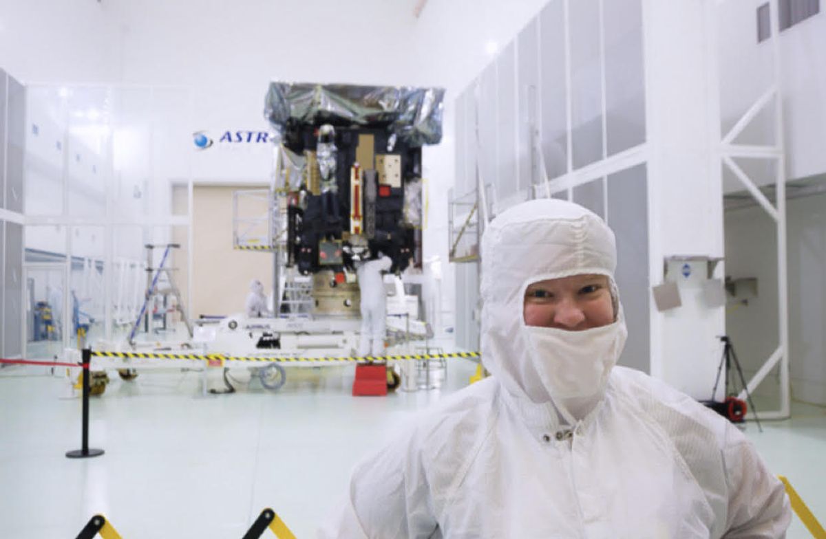 The Solar Orbiter up close: Inside the clean room with the next sun ...