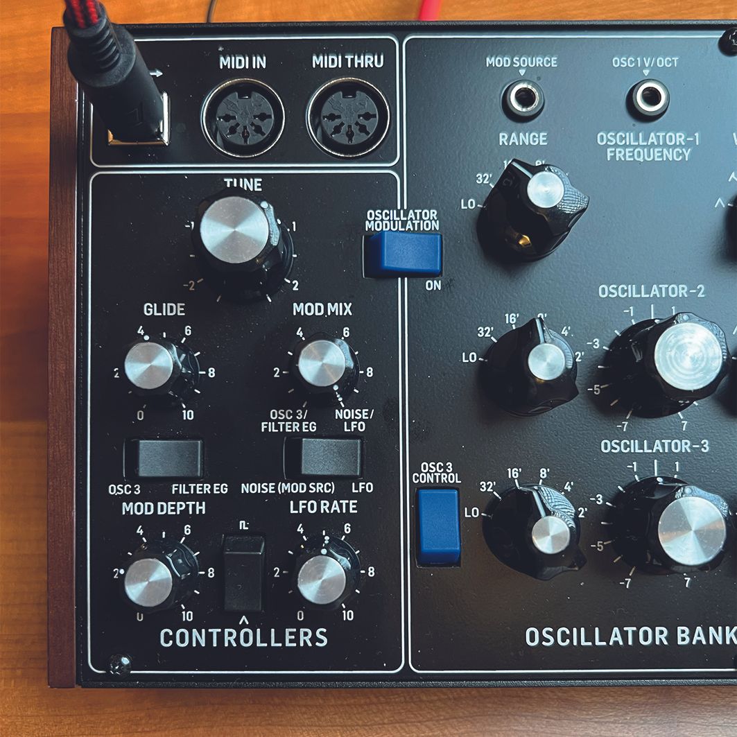 Master the Minimoog Model D and create a classic Minimoog bass sound ...