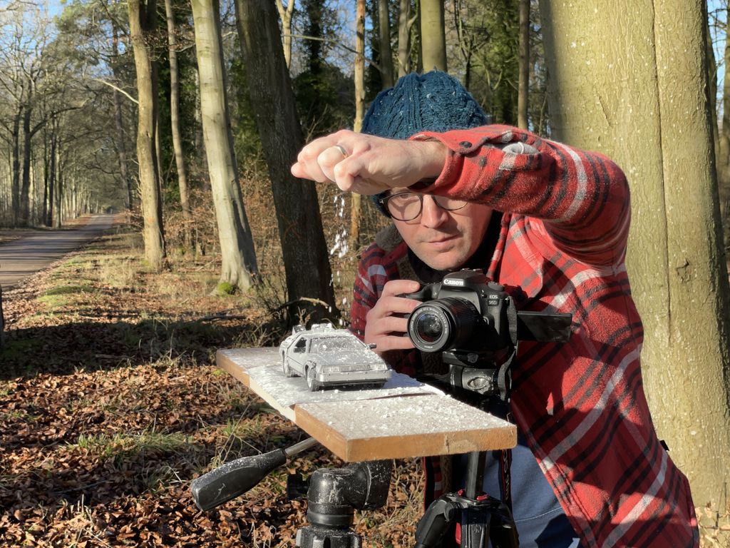 Optical illusion! Bring your toys to life with forced perspective ...