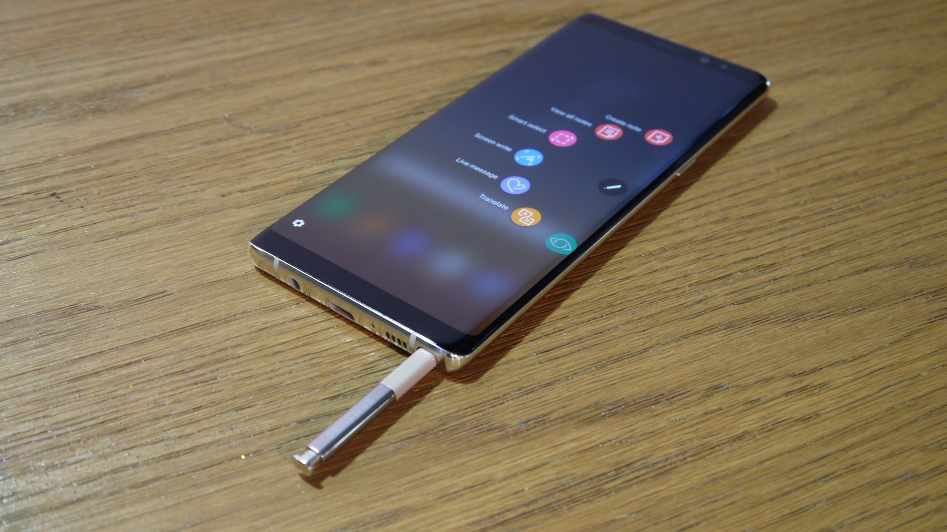 Samsung Galaxy Note 9 Erottuu Kilpailijoistaan Uudella S Pen 