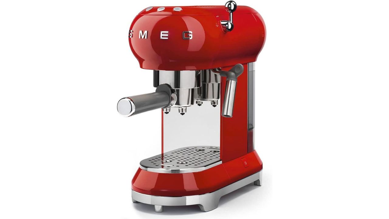 Smeg ECF01 espresso machine review: is it worth $500? | Homes and Gardens