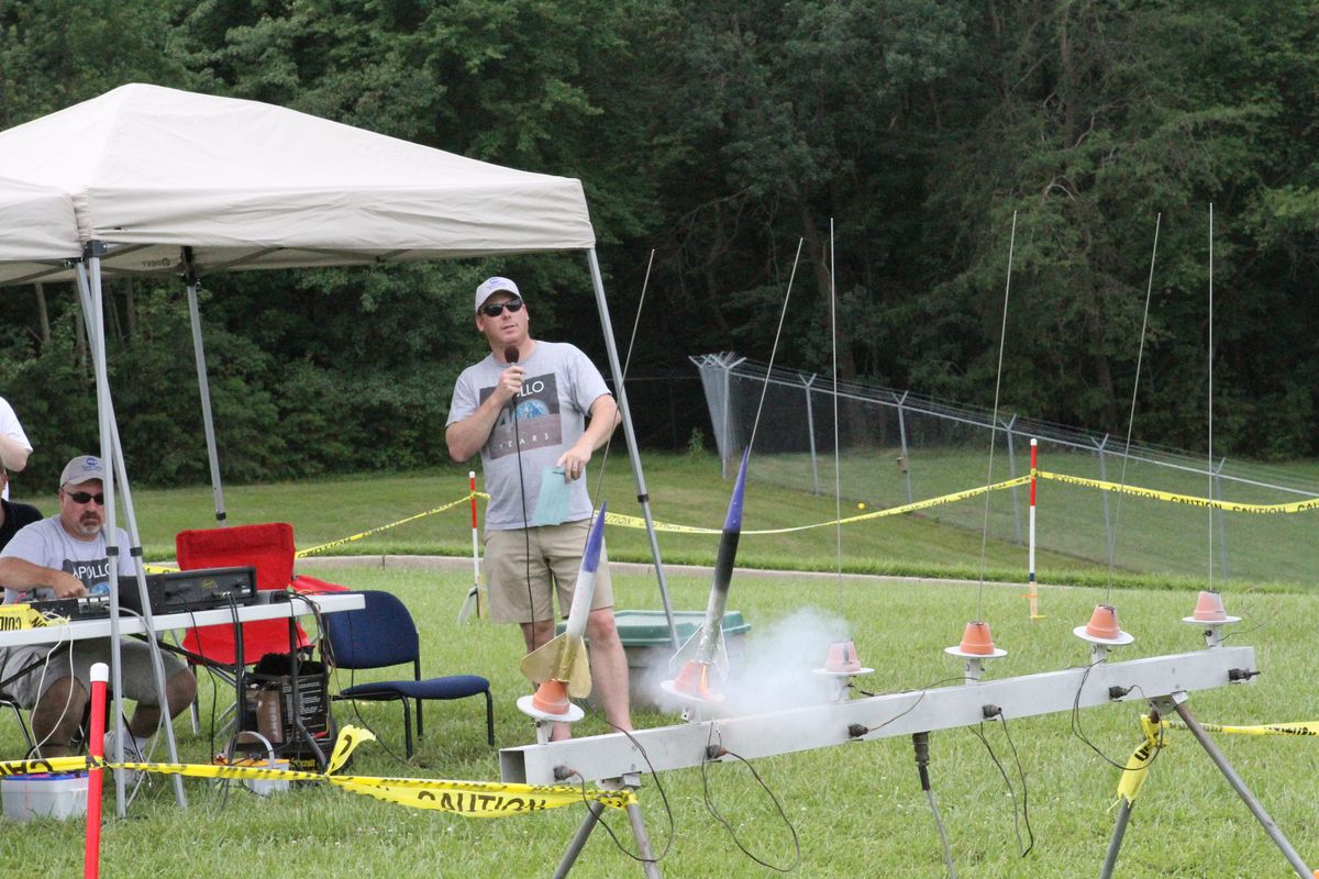 Photos: Blast Off! Young Rocketeers Launch Model Rockets with NASA | Space