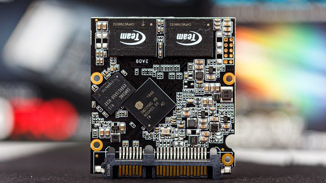 Team Group T-Force Vulcan SATA SSD Review: Flashy, Fast and Affordable ...