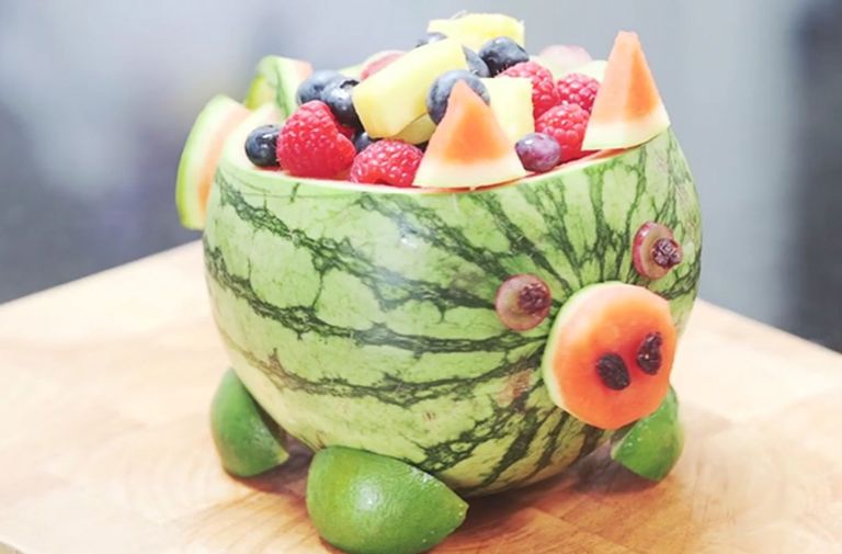 Watermelon pig | Breakfast Recipes | GoodtoKnow