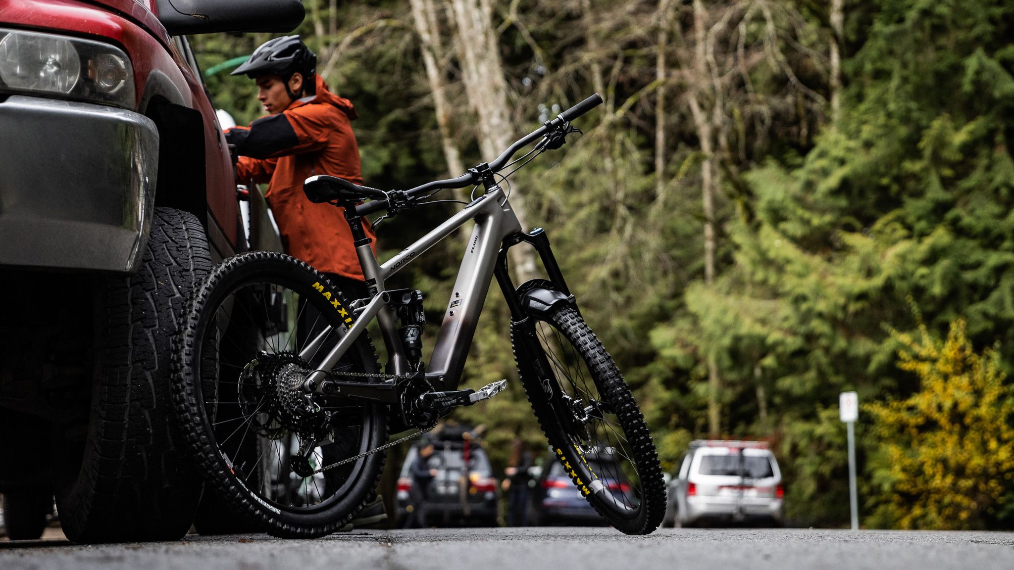 Norco enters the lightweight e-MTB arena with its trail-focused Fluid ...