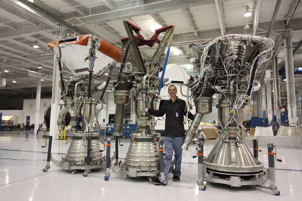 Impulse Space CEO Tom Mueller talks early days at SpaceX, lunar bases ...
