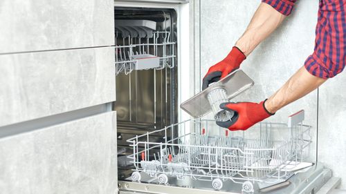 How to clean the bottom of pans - 5 simple steps to make them shine ...