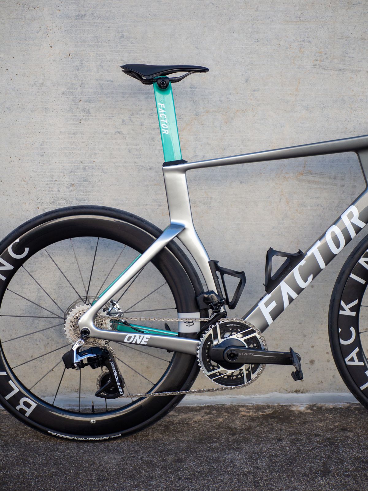 Factor launches ONE: An insane aero bike with 'modern geometry', a ...