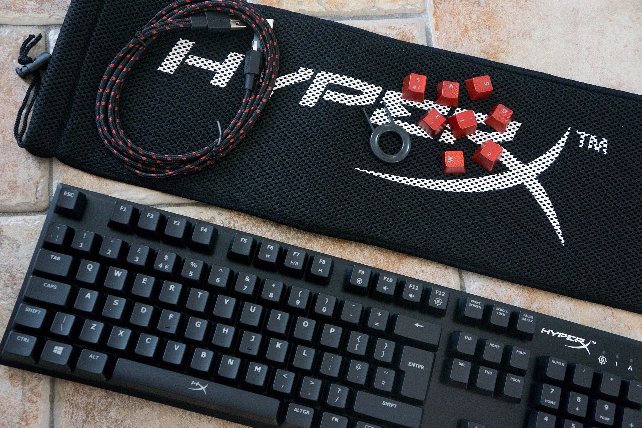 Kingston's HyperX Alloy FPS mechanical keyboard now available with ...