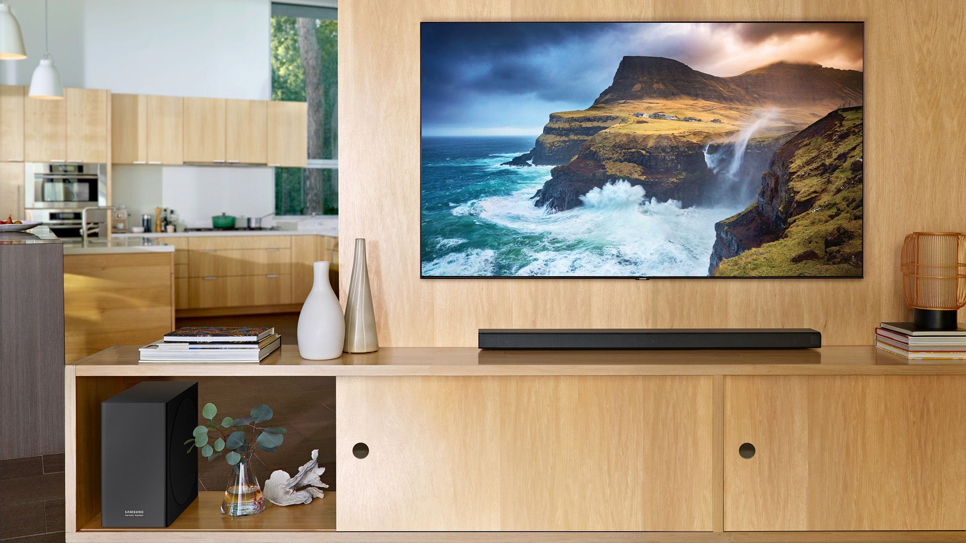 Samsung Q70 QLED review: solid mid-range TV, great picture | TechRadar