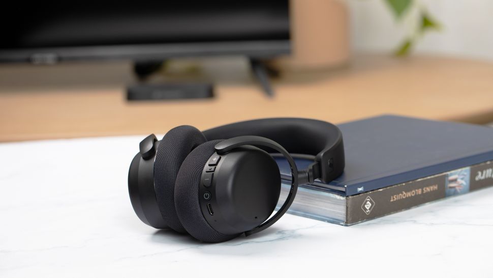 Sennheiser's clever headphones bundle lets you stream TV audio ...