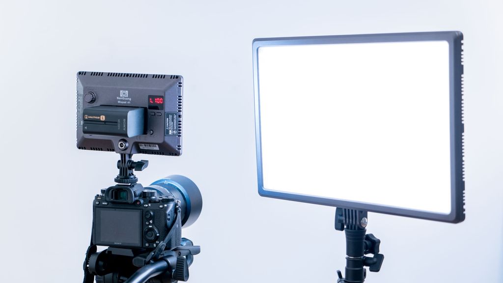 How to vlog: vlogging kit, vlogging tips and vlogging ideas | Digital ...