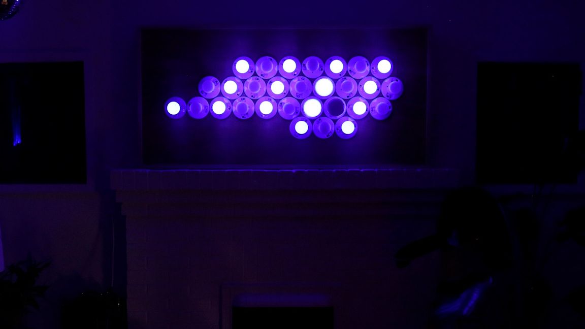 Raspberry Pi Animates Sign Made of Phillips Hue LED Bulbs | Tom's Hardware