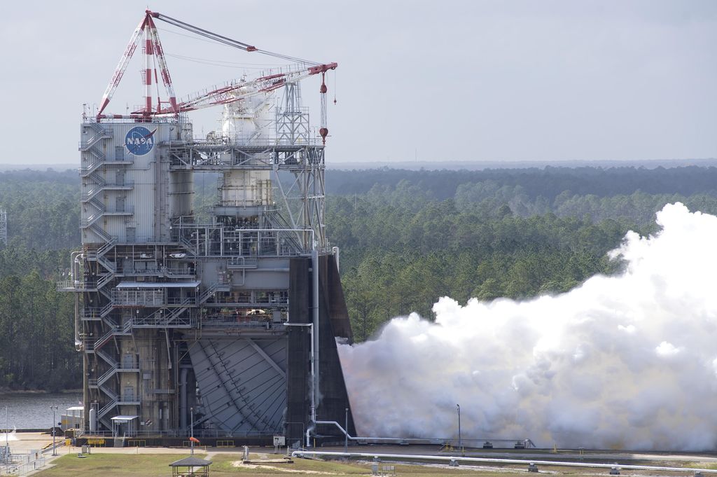 Deep-Space NASA Rocket Engines Perform Most Powerful Ignition Test Yet ...